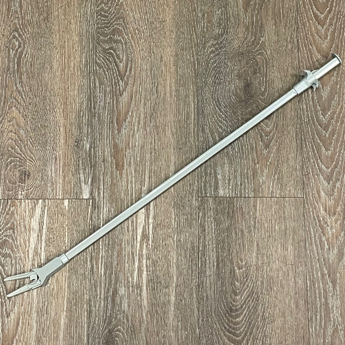 Moozoo Extendable Pincer — Sydney City Aquarium